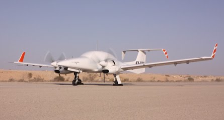 Aeronautics produzirá uma versão não tripulada do Diamond DA42, chamada ...
