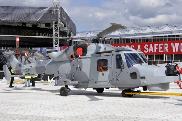 Helicóptero AW-159 Lynx Wildcat faz sua primeira aparição no ...