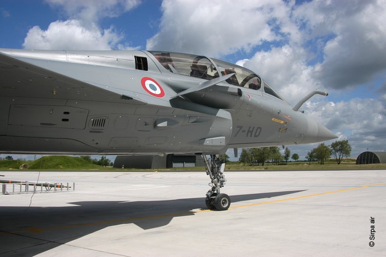 Primeiro radar AESA de produção para o Rafale será entregue em agosto ...