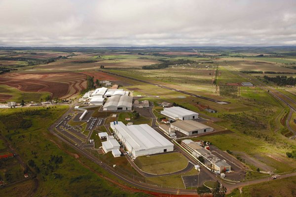 Embraer comemora 40 anos do voo do Ipanema – Cavok Brasil