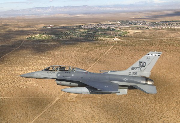 USAF voa F-16 com novo radar RACR – Cavok Brasil