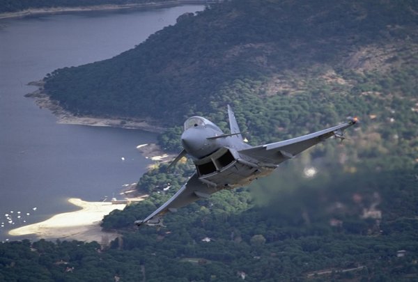 Voando o Eurofighter e o Rafale na França – Cavok Brasil