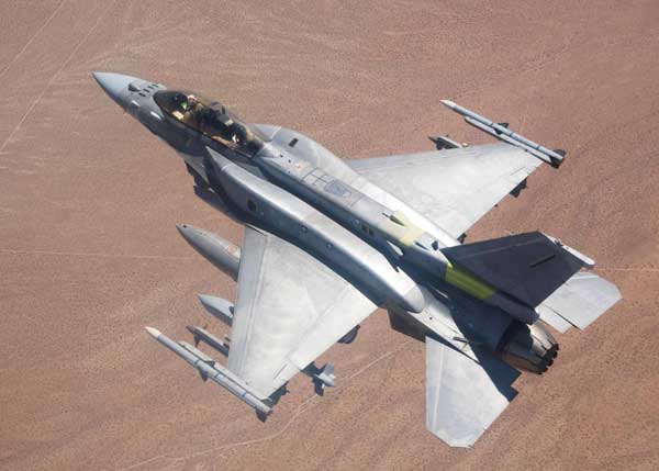 MMRCA: Raytheon completa testes de lançamentos da JSOW-C com caça F-16IN MMRCA: Raytheon completa testes de lançamentos da JSOW-C com caça F-16IN