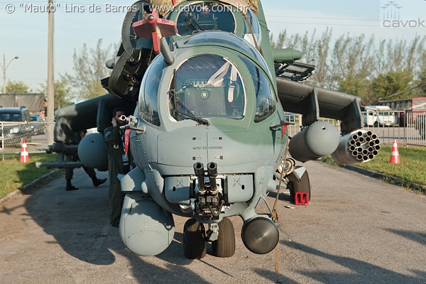 IMAGENS: Detalhes do AH-2 Sabre na LAAD 2011 – Cavok Brasil