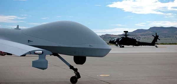 Apache Longbow Block III controla em voo um UAS pela primeira vez ...