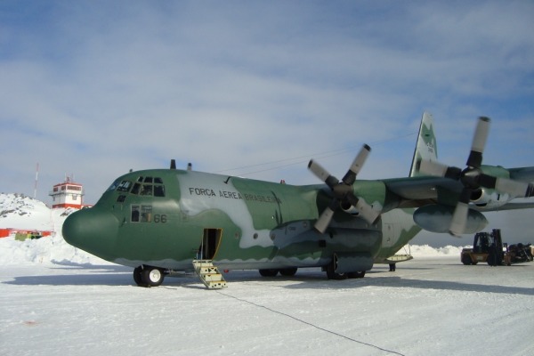 Aeronaves C-130 Hercules da FAB em plena atividade – Cavok Brasil