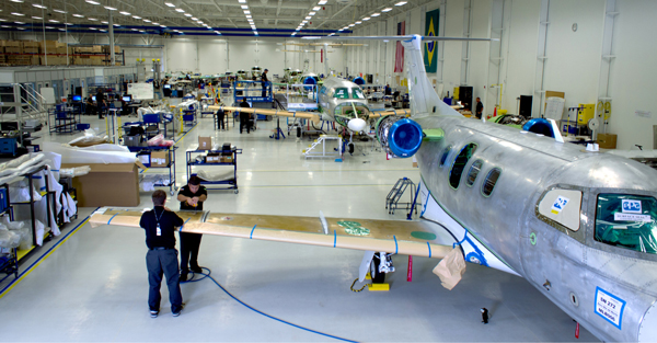 Embraer recebe certificado de produção para a unidade de Melbourne, nos ...