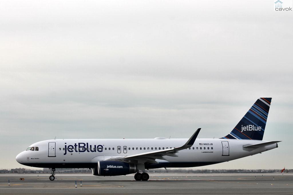 IMAGENS: JetBlue apresenta o primeiro Airbus A320 com Sharklets da ...