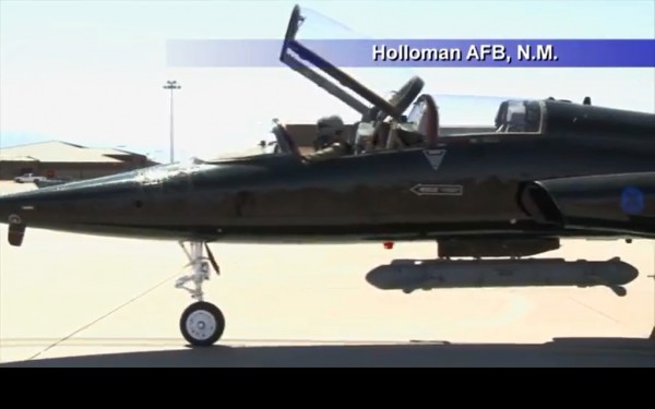 VÍDEO: Pilotos de F-22 treinam com pods de interferência – Cavok Brasil