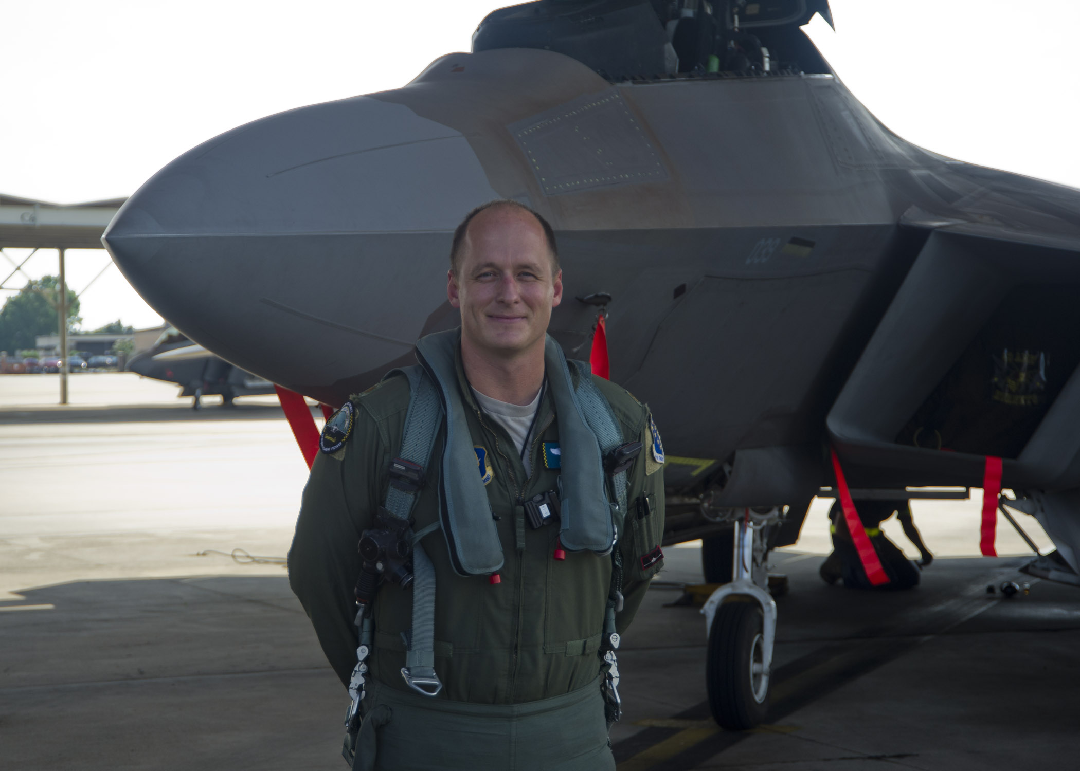 F-22: Mais um piloto atinge a marca de mil horas de voo – Cavok Brasil