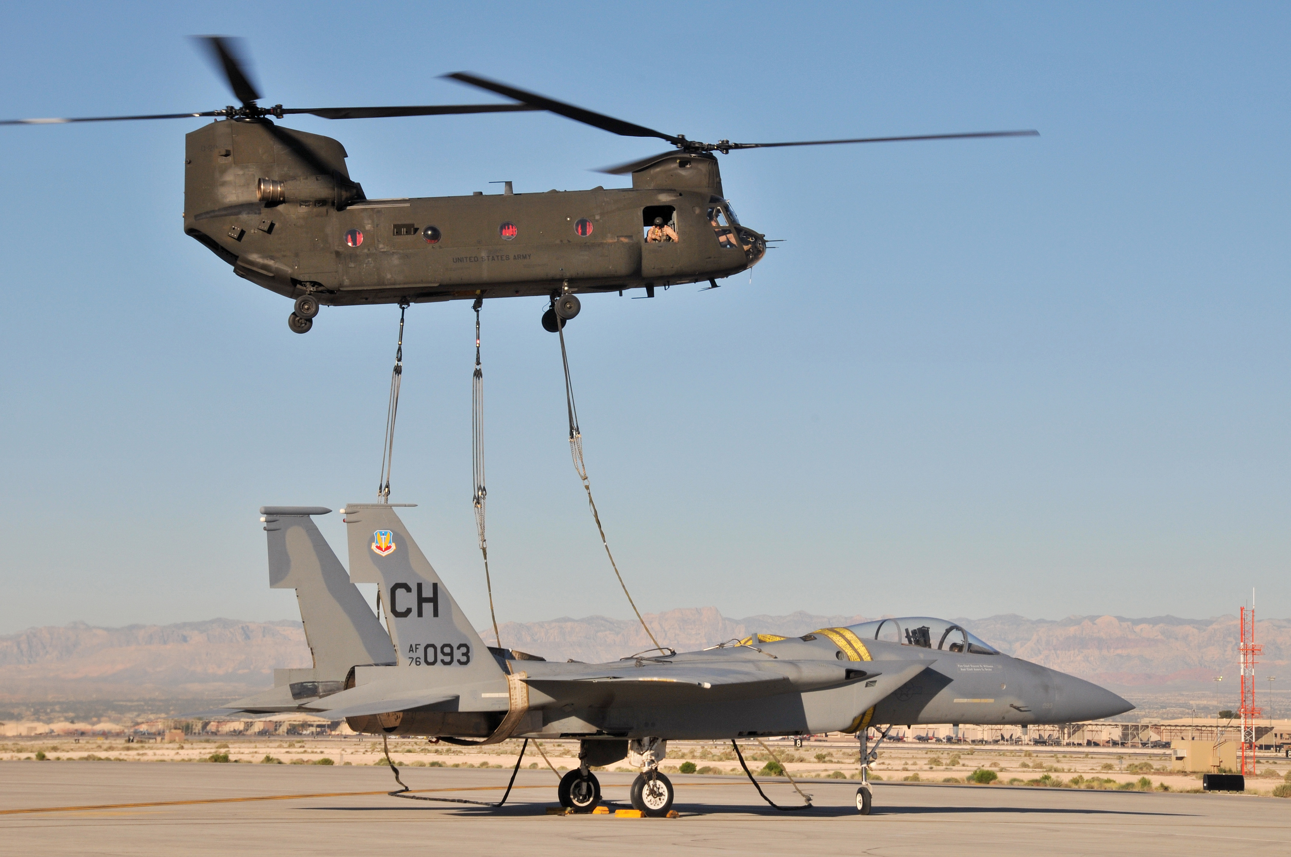 BRASIL: Chinook para o Exército? – Cavok Brasil
