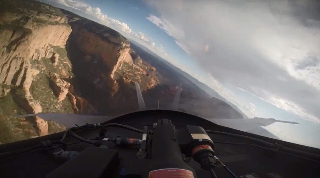 VÍDEO: Hornet Ball 2014 – Cavok Brasil