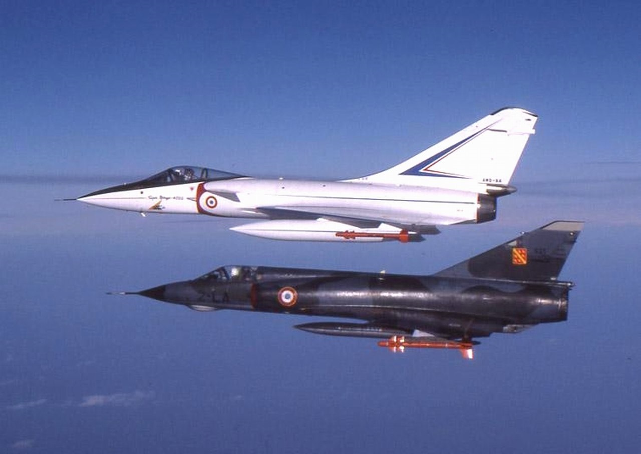 VÍDEO: Mirage 4000 – Cavok Brasil