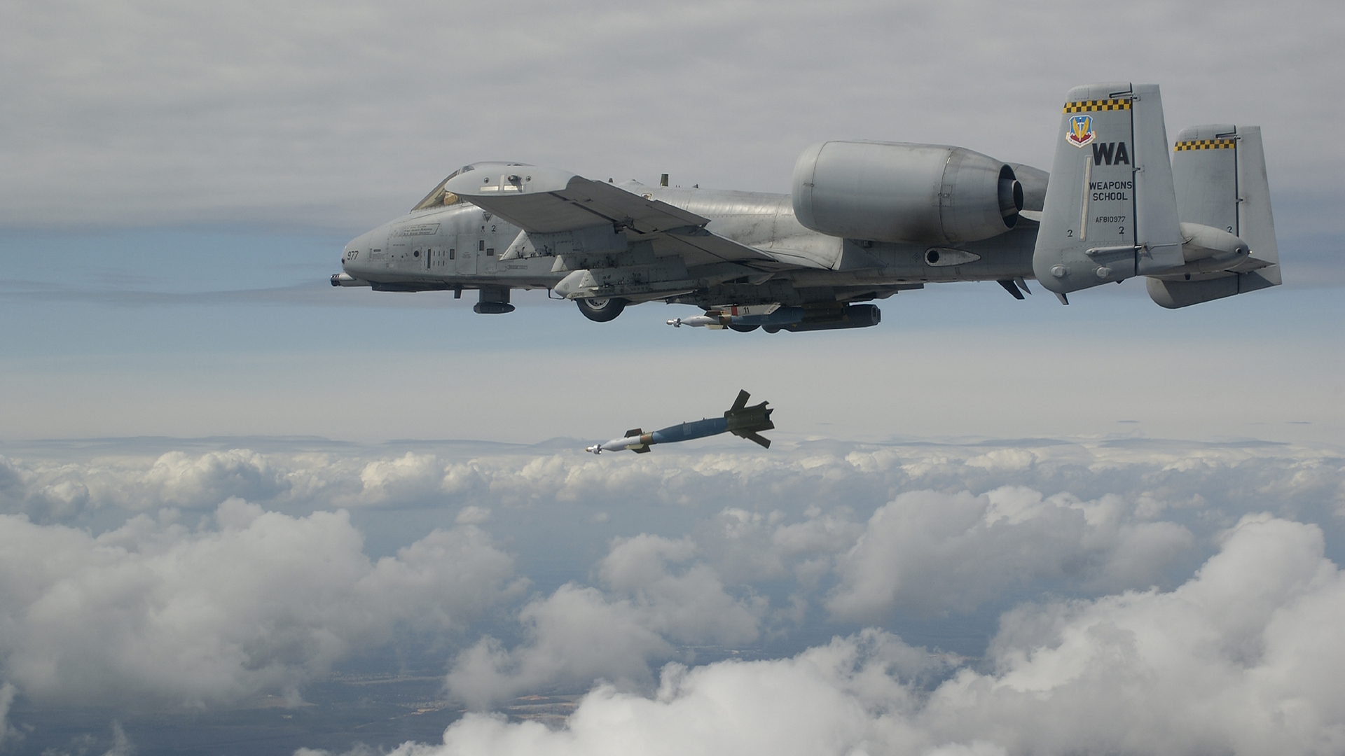 "A" de ataque: Fairchild Republic A-10 Thunderbolt II (Warthog) - Cavok ...