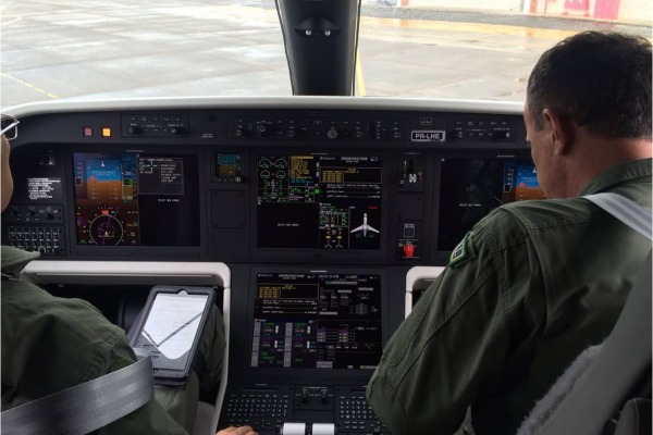 FAB: Embraer inicia montagem de laboratório no primeiro Legacy 500 do ...