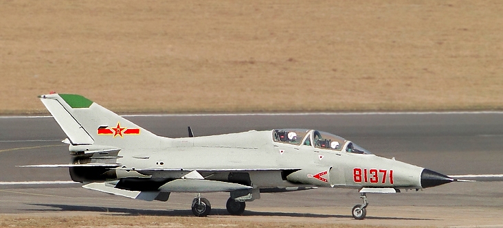 China: Guizhou JL-9 começa a ser empregado na formação de pilotos ...