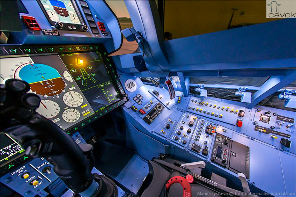 IMAGENS: Conheça a linha de montagem do caça russo Sukhoi Su-35S ...
