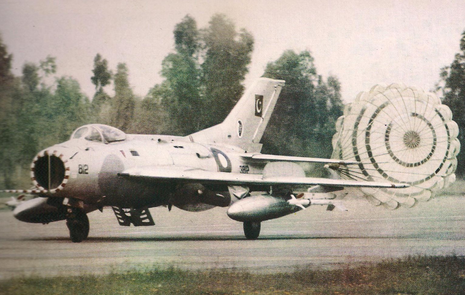 AERONAVES FAMOSAS: Mikoyan-Gurevich MiG-19 ‘Farmer’ - Cavok Brasil ...