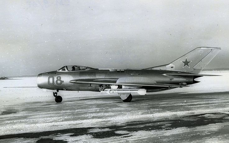 AERONAVES FAMOSAS: Mikoyan-Gurevich MiG-19 ‘Farmer’