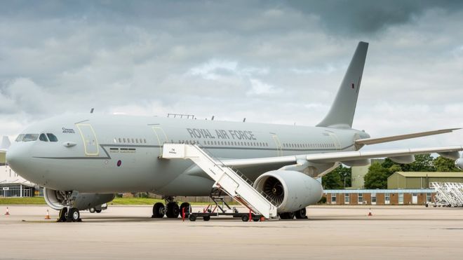 IMAGENS: RAF apresenta primeiro A330 Voyager na configuração VIP ...