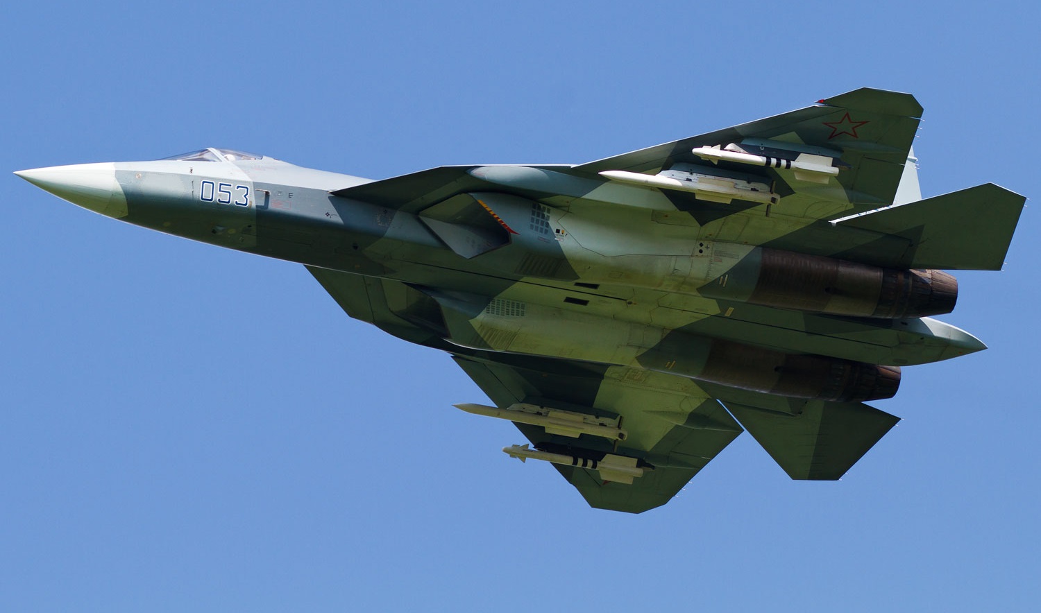 Primeiros PAK FA serão entregues para Força Aérea da Rússia em 2018 ...