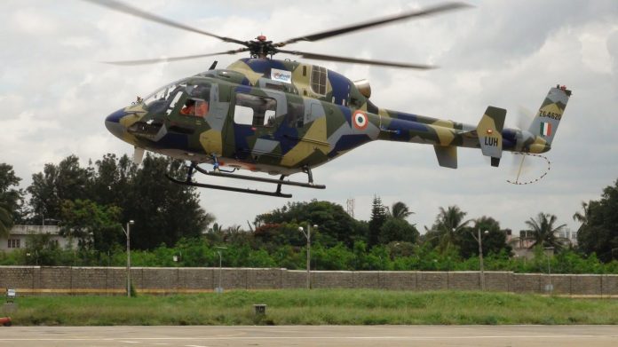 Primeiro voo do Helicóptero Utilitário Leve (LUH) indiano – Cavok Brasil