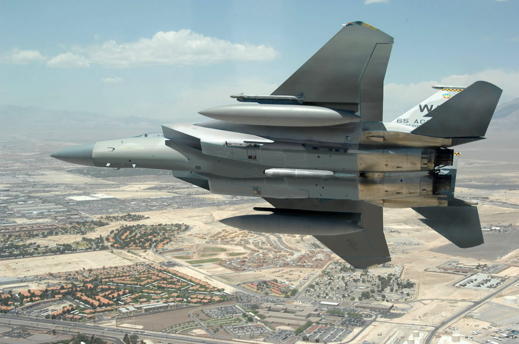 USAF pede para Boeing selecionar sistema IRST para seus caças F-15C/D ...