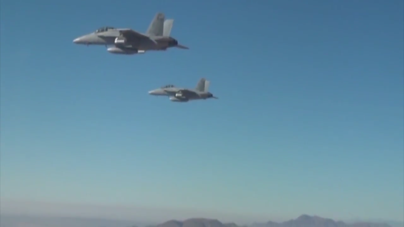 VÍDEO: Departamento de Defesa dos EUA testa com sucesso mini-drones ...