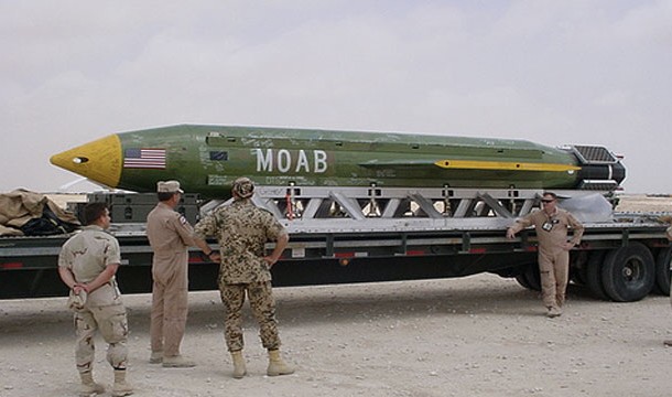 Pentágono disse não precisar da aprovação de Trump para usar a MOAB ...