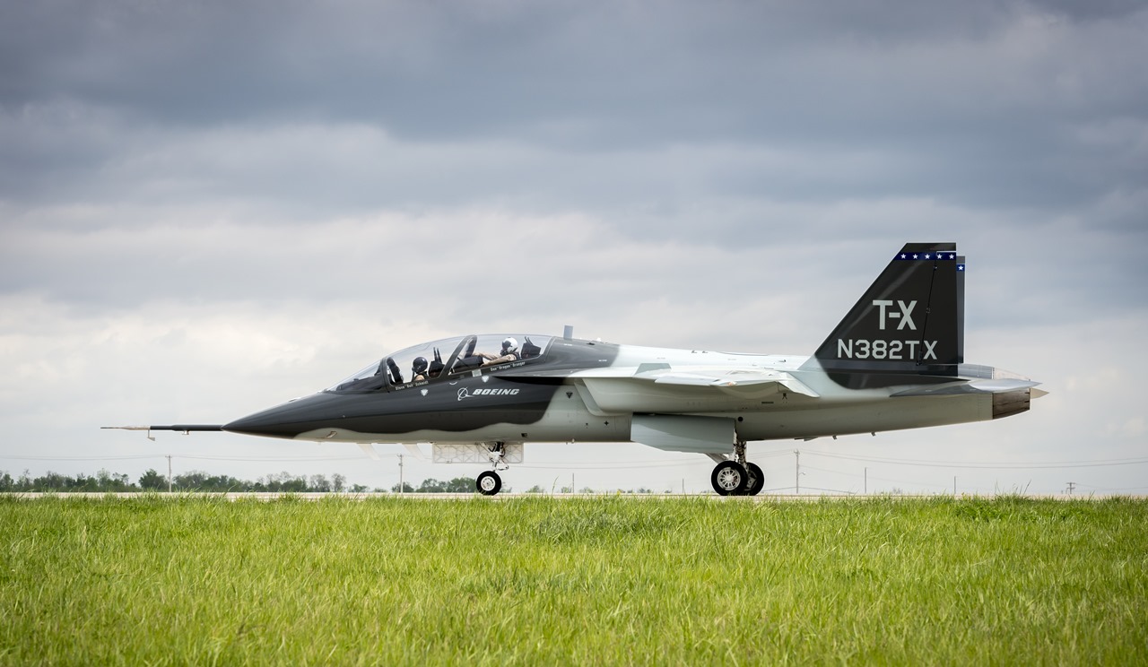 Boeing fabricará o jato de treinamento T-X na unidade de St. Louis ...