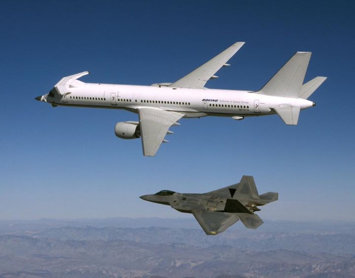 Boeing 757 experimental ainda é usado como laboratório de voo para o F ...