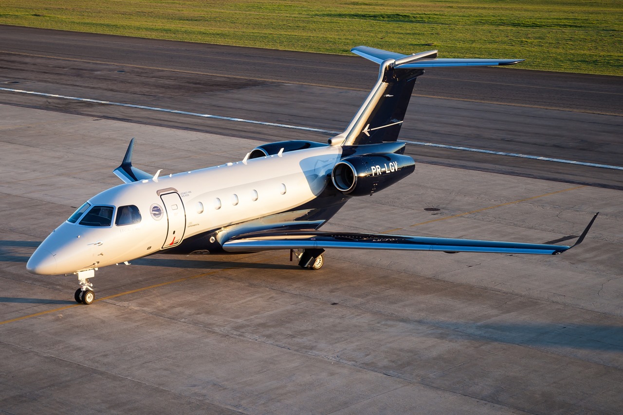 Embraer apresenta o novo jato executivo Legacy 450 na F-AIR COLOMBIA ...