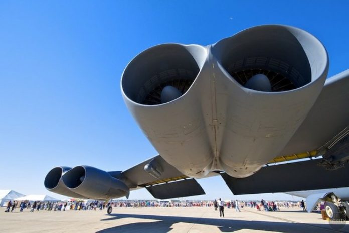 Rolls Royce oferece o Turbofan BR725 para a remotorização do B-52