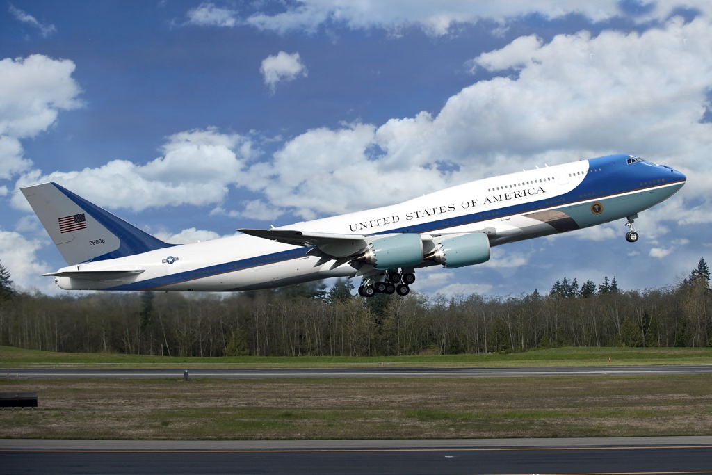 Boeing recebe contrato para tornar o novo Air Force One mais acessível ...