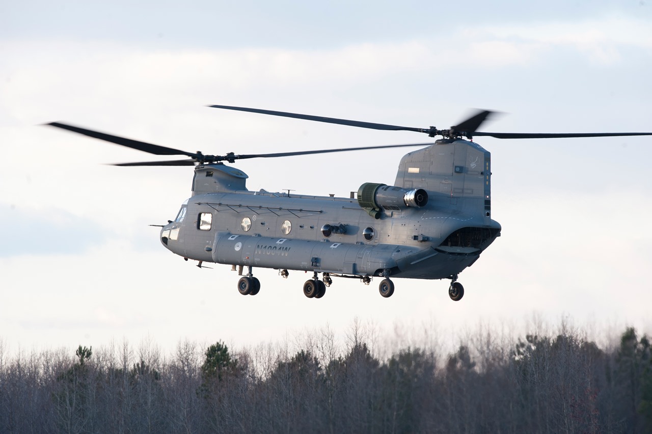 Boeing modernizará seis Chinooks da Real Força Aérea da Holanda para o ...