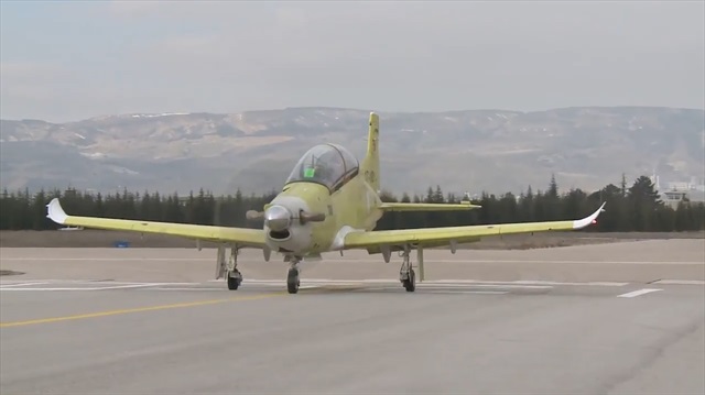 IMAGENS: Treinador turboélice TAI Hurkus-B completa primeiro voo de ...