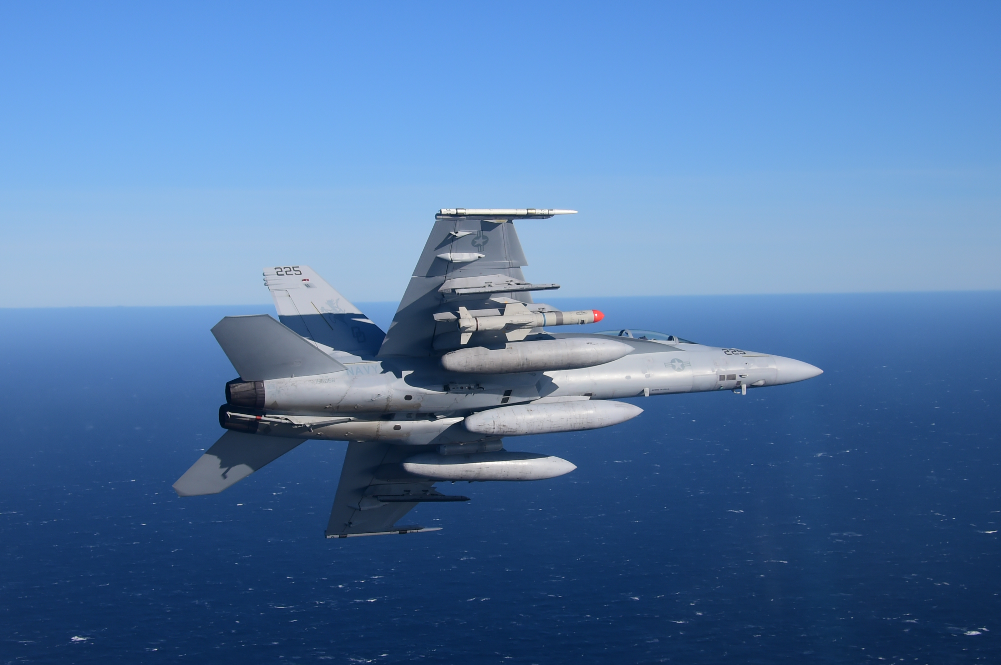Marinha dos EUA conclui teste operacional do míssil anti-navio Harpoon ...