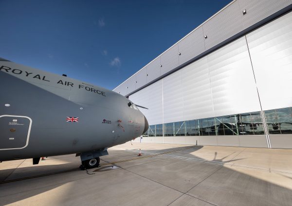 IMAGENS: RAF inaugura enorme hangar para apoio aos A400M Atlas – Cavok ...