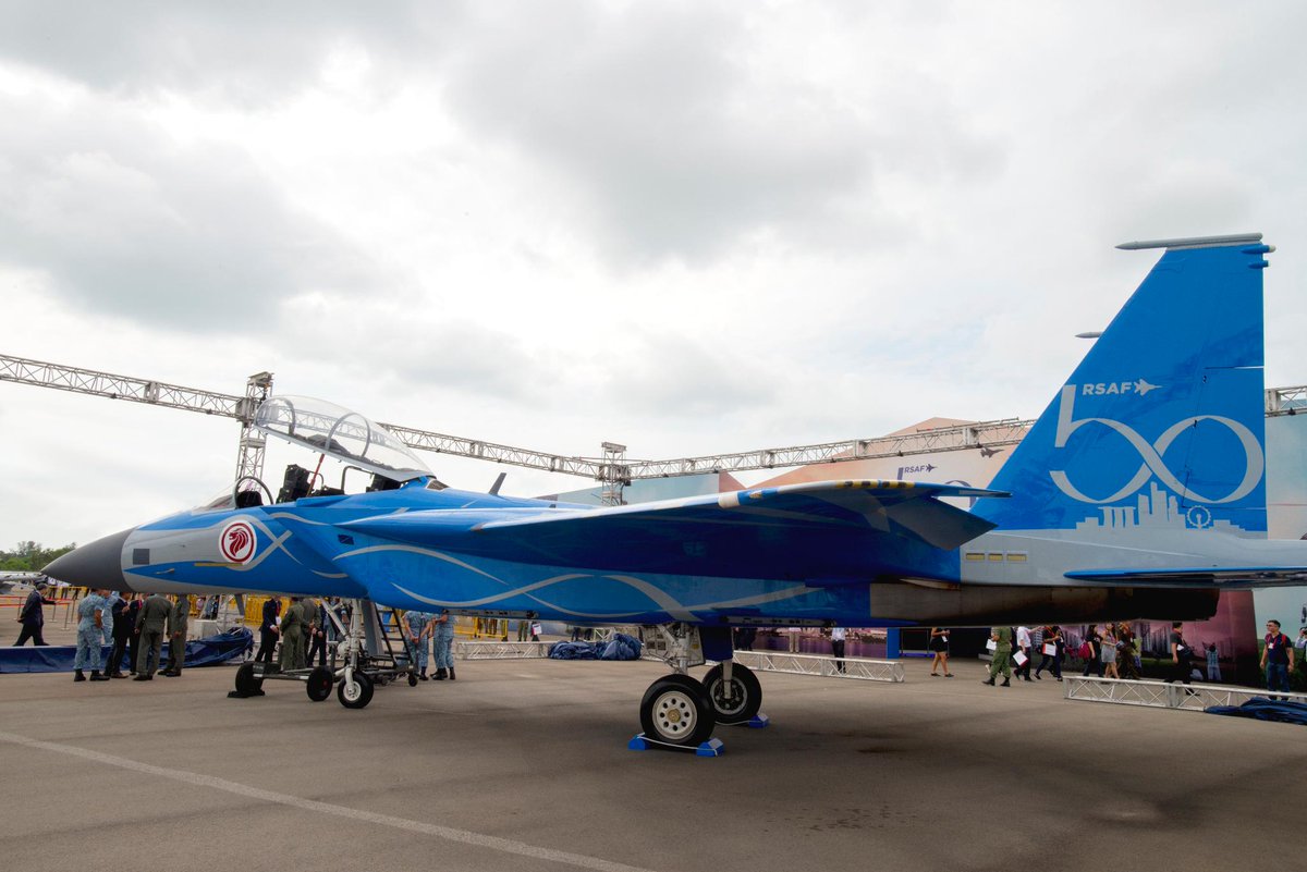 SINGAPORE AIRSHOW: Caças F-15SG recebem especial pintura para os 50 ...