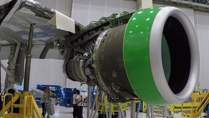 Embraer instala os motores da primeira aeronave E190-E2 de série ...