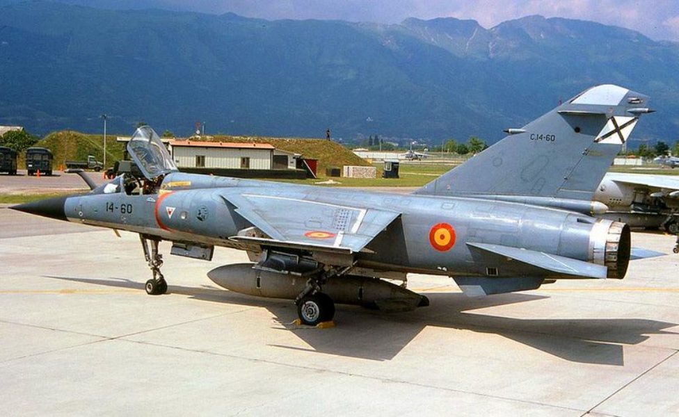 Draken International seleciona a Paramount Aerospace Systems para ...