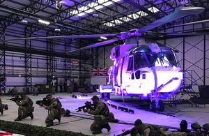Reino Unido recebe o primeiro helicóptero Commando Merlin Mk4 – Cavok ...