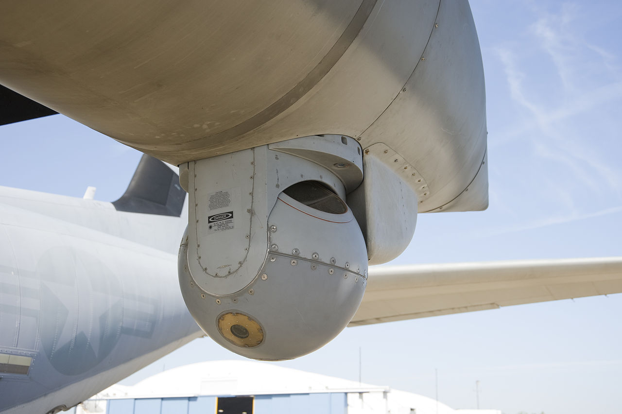 NAVAIR conduz teste disparo real com o pacote de armas Harvest Hawk ...