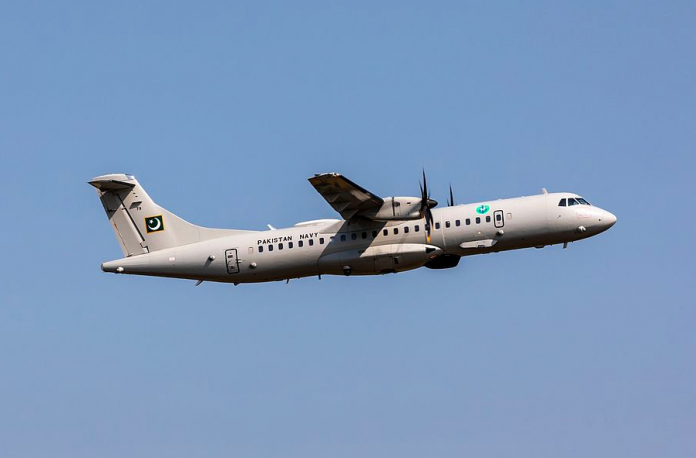 FARNBOROUGH: Marinha do Paquistão recebe sua primeira aeronave de ...