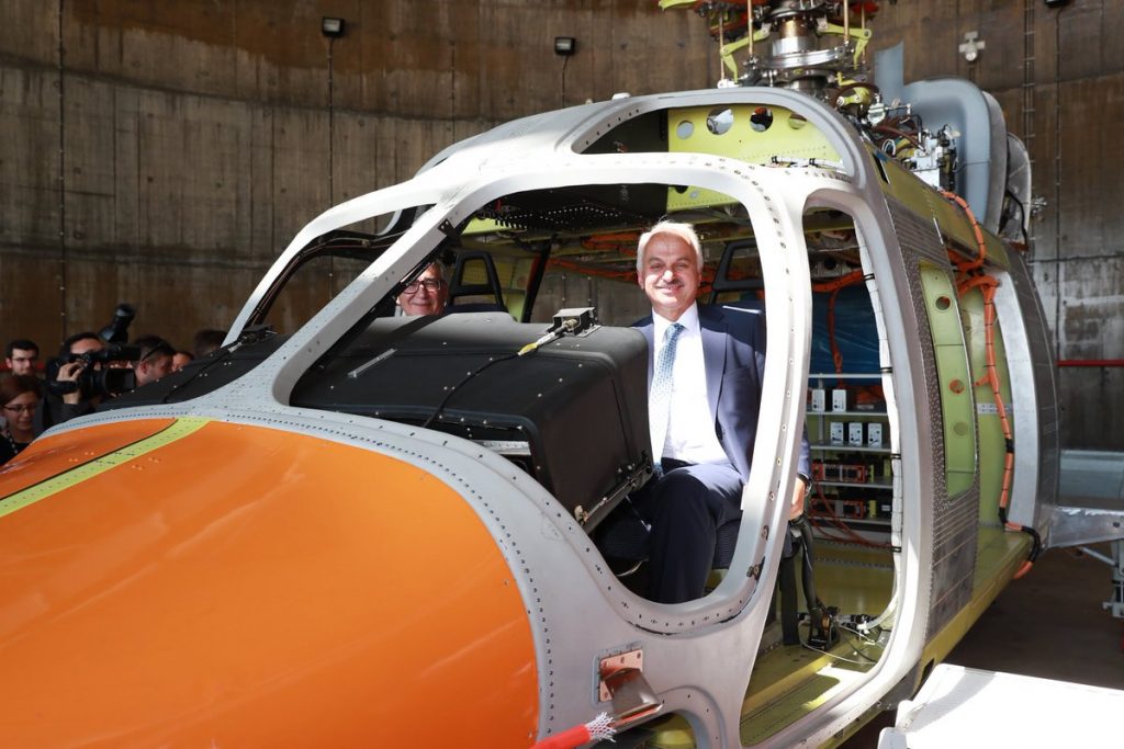 Turkish Aerospace Industries apresenta o primeiro protótipo do ...