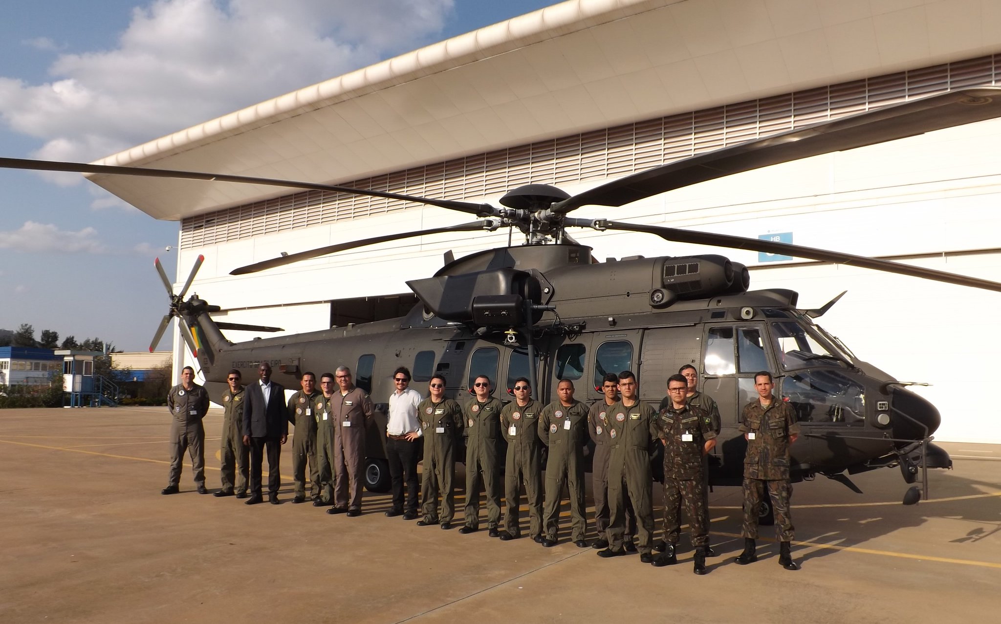 Exército Brasileiro recebe o seu 10º helicóptero H225M – Cavok Brasil