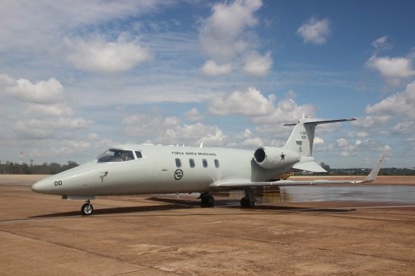 FAB: Aeronave Learjet 55 retorna ao Esquadrão Guará FAB: Aeronave Learjet 55 retorna ao Esquadrão Guará