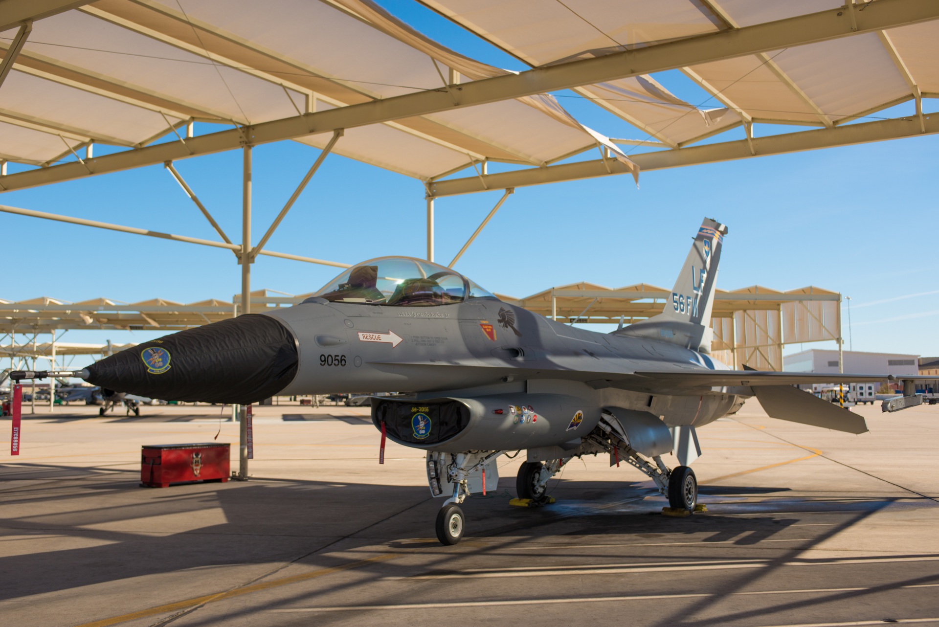 IMAGENS: USAF apresenta F-16 com esquema de pintura vintage – Cavok Brasil