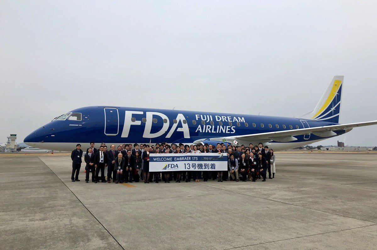 Companhia japonesa Fuji Dream Airlines recebe sua 13ª aeronave da ...