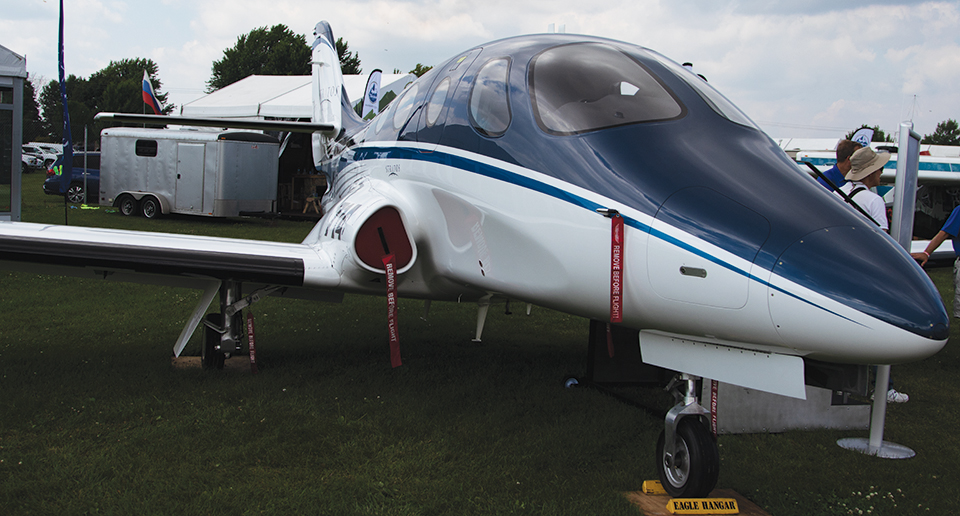 Stratos abrirá vendas do jato executivo 716 no AirVenture 2019 – Cavok ...